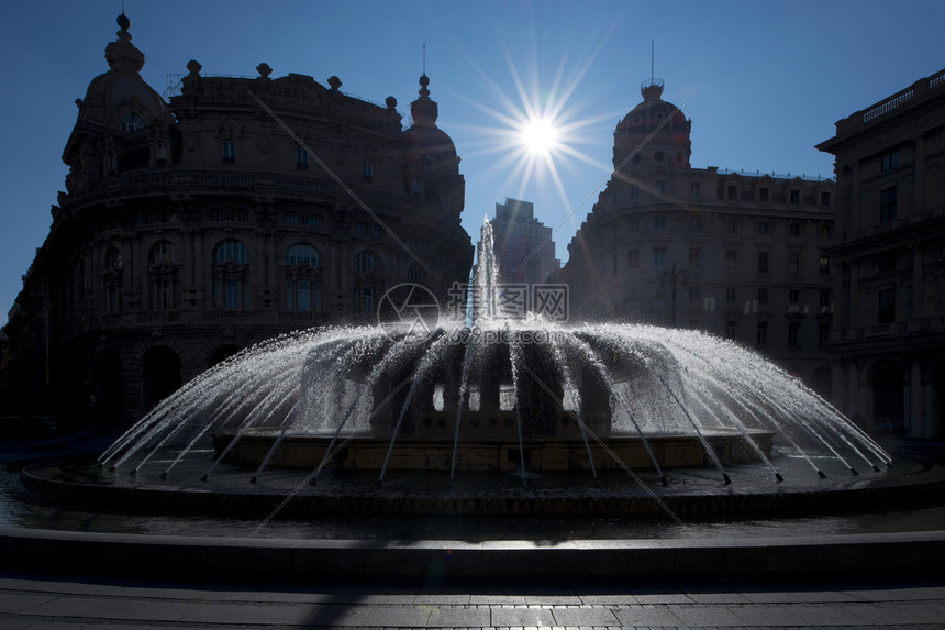 意大利热那亚主要广场的DeFer高清图片下载-正版图片504797063-摄图网