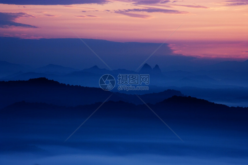 韩国的云海高清图片下载-正版图片504821813-摄图网