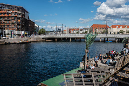 蓝色时刻的奥胡斯港丹麦高清图片下载-正版图片504911551-摄图网