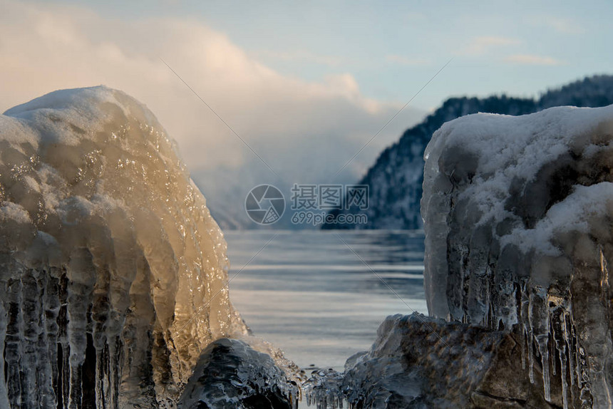 俄罗斯阿尔泰山泰勒斯高清图片下载-正版图片505107358-摄图网