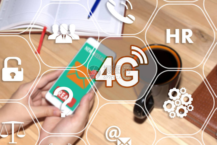 触屏上的4G无线连接和少女高清图片下载-正版图片505238279-摄图网