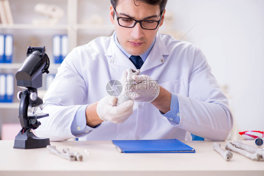 在实验室研究人高清图片下载-正版图片505364411-摄图网