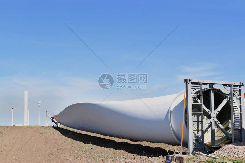 塞尔维亚Alibunar风力高清图片下载-正版图片505384483-摄图网