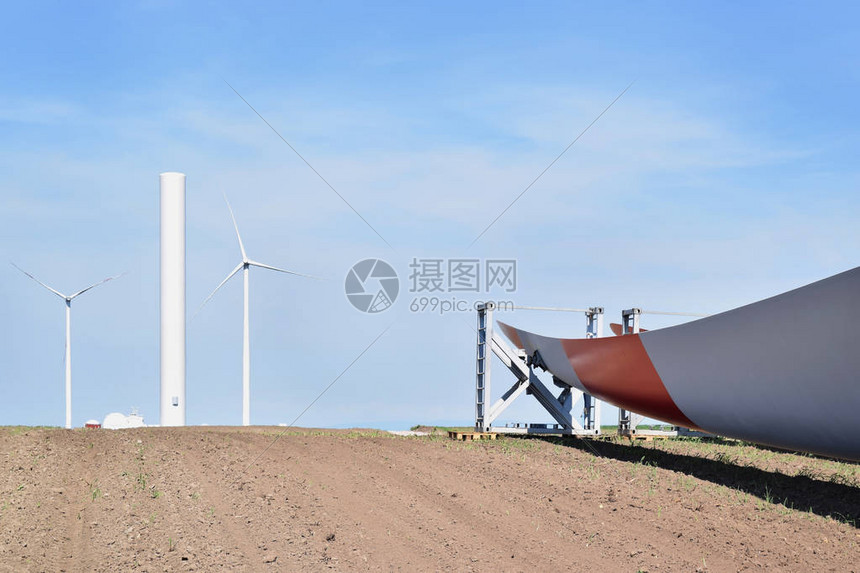 塞尔维亚Alibunar风力高清图片下载-正版图片505384508-摄图网