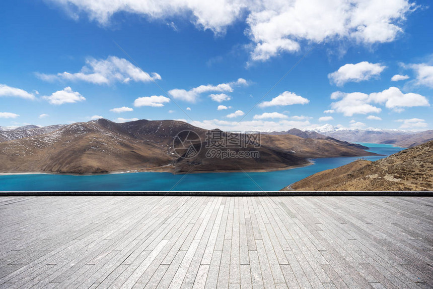 空旷的地面与蓝天高清图片下载-正版图片505418226-摄图网