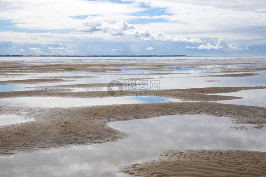 法国罗扬附近的Garonne高清图片下载-正版图片505478453-摄图网