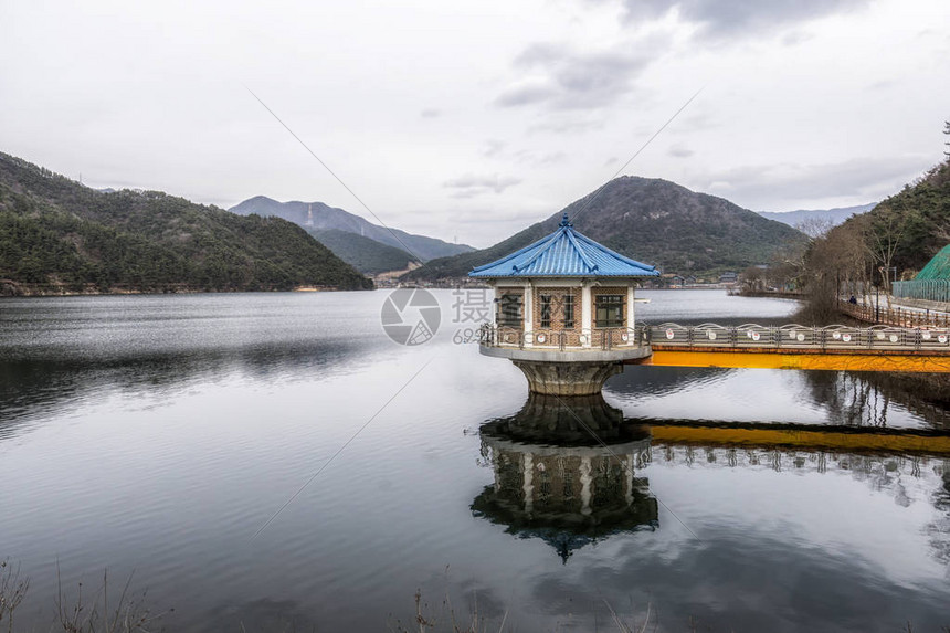 Geumpye水库位于南韩Jeollabukdo省Gimje高清图片下载-正版图片505798553-摄图网