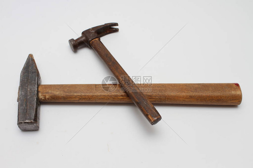 白色背景上两把锤子的特写高清图片下载-正版图片505811874-摄图网