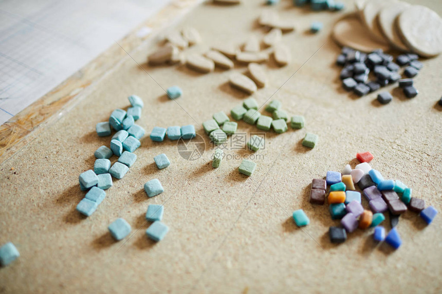 为机上马赛克艺术作品制作的各种颜色的高清图片下载-正版图片505864760-摄图网