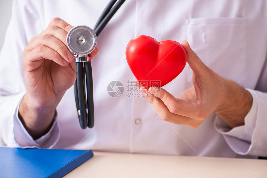 男医生心脏病理学家高清图片下载-正版图片505984749-摄图网