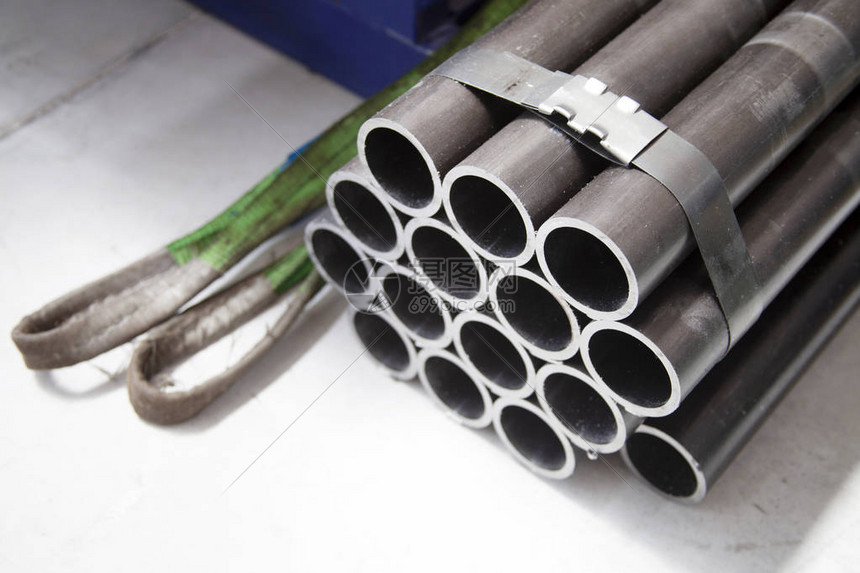 工厂的钢管高清图片下载-正版图片506095303-摄图网
