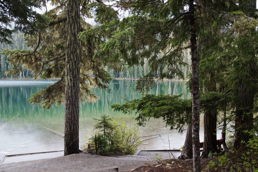 加拿大不列颠哥伦比亚省Joffre湖高清图片下载-正版图片506115194-摄图网