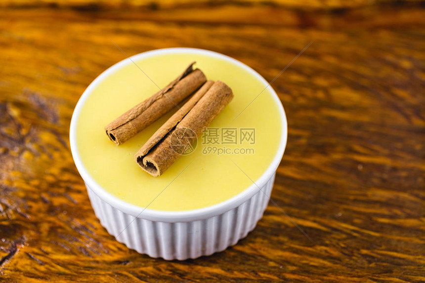 巴西甜玉米奶油甜点canjica或Jimbel高清图片下载-正版图片506180494-摄图网