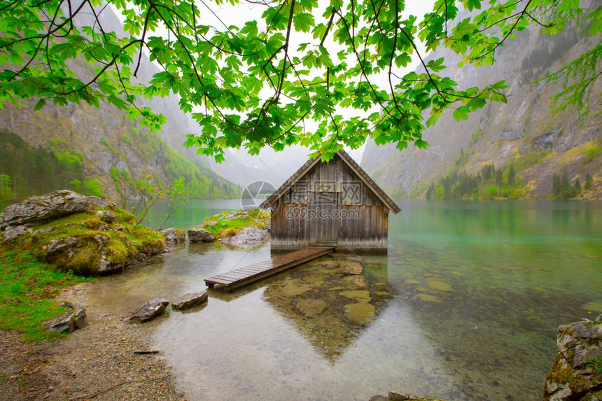 在德国巴伐利亚Bavaria夏季阳光明媚的一天高清图片下载-正版图片506194650-摄图网