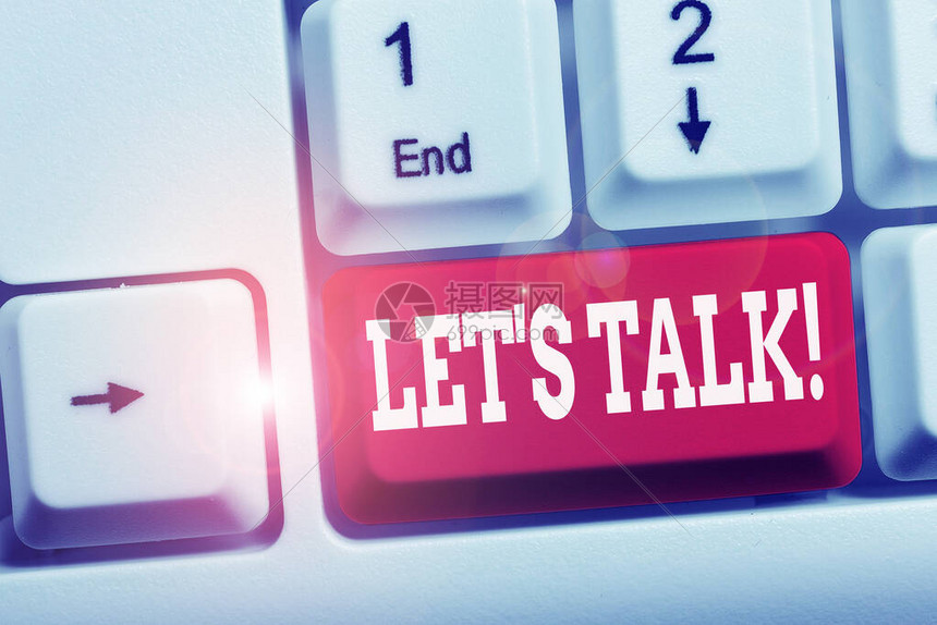 显示LetSTalk的写作注释商业概念对他们来说建议就特定主题开始对话Whitepc键盘高清图片下载-正版图片506242561-摄图网