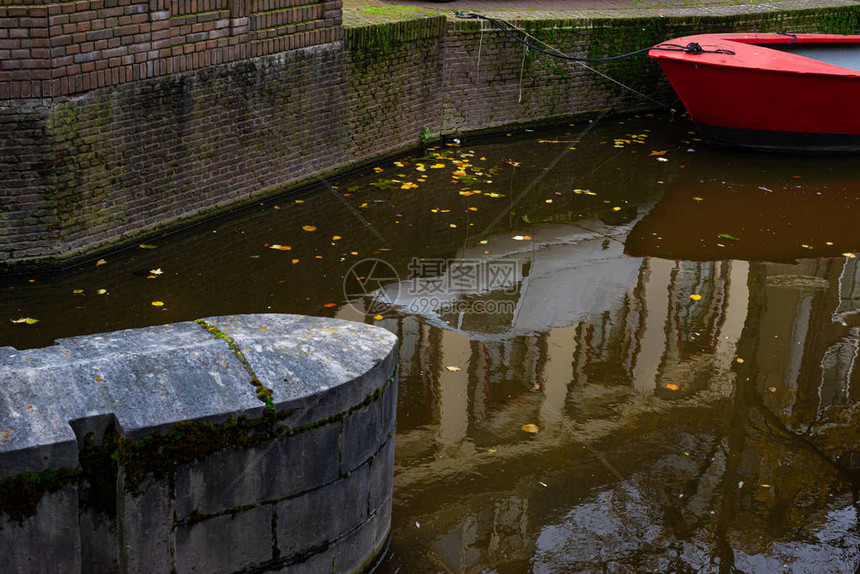 荷兰莱顿河Leiden的老区有街高清图片下载-正版图片506292002-摄图网