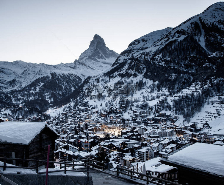 Zermatt的Matterhorn峰高清图片下载-正版图片506377736-摄图网