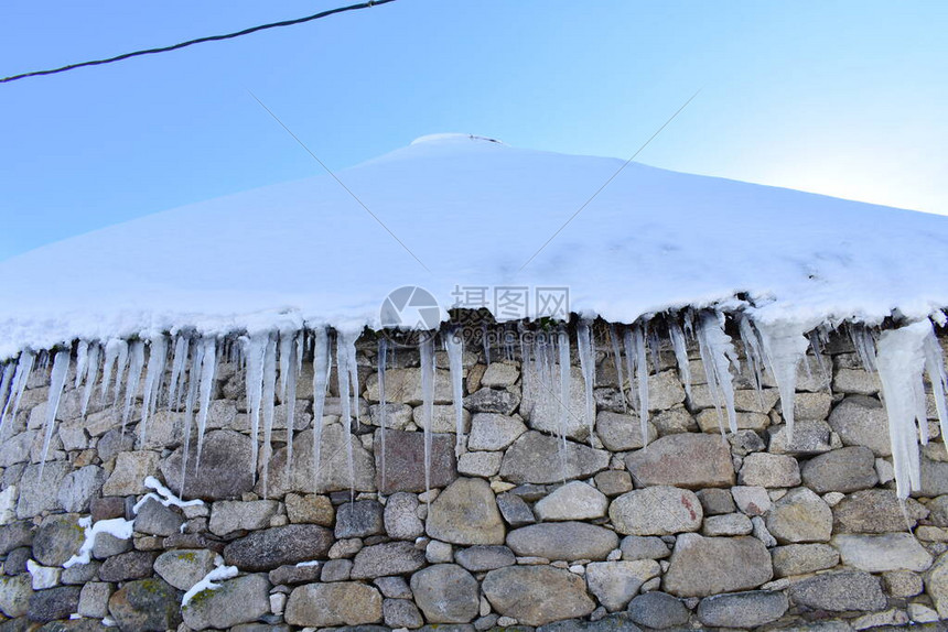 古老的雪人Pallosa圆石屋高清图片下载-正版图片506413150-摄图网
