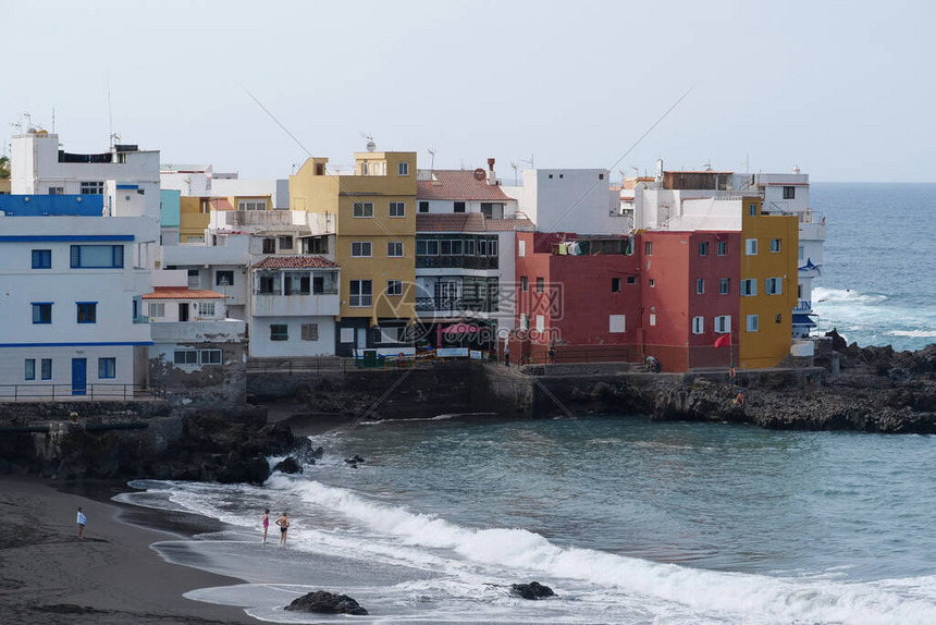 西班牙加那利群岛特内里费岛拉克鲁斯港附近蓬塔布拉瓦小镇大西高清图片下载-正版图片506418668-摄图网