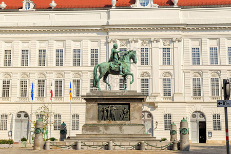 俄罗斯圣彼得堡凯瑟琳大帝纪念碑文本翻译成英文1873年亚历山大二世在位期间高清图片下载-正版图片506252424-摄图网