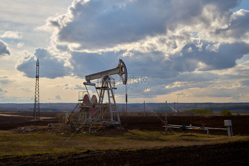 技术石油和天然气生产石油和天然气的生产运输和加工为高清图片下载-正版图片506503273-摄图网