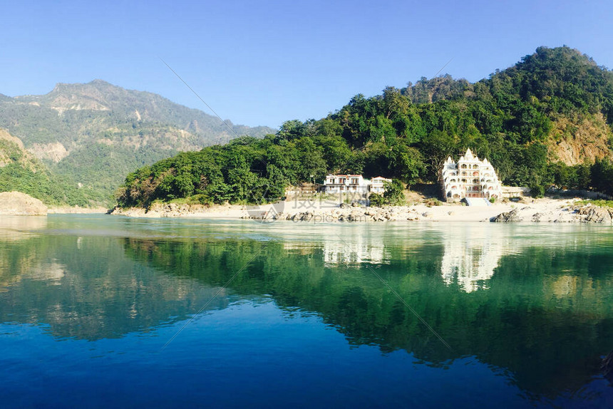 印度Rishikesh清澈的甘高清图片下载-正版图片506511066-摄图网