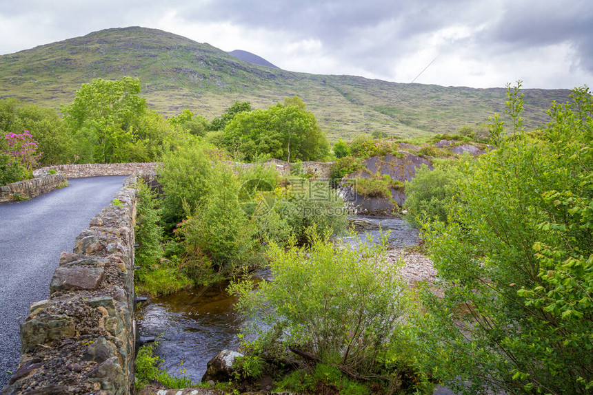 爱尔兰凯里郡山区的黑谷高清图片下载-正版图片506589526-摄图网