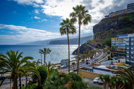 西班牙特内里费的德克鲁斯港Martianez湾高清图片下载-正版图片506592229-摄图网