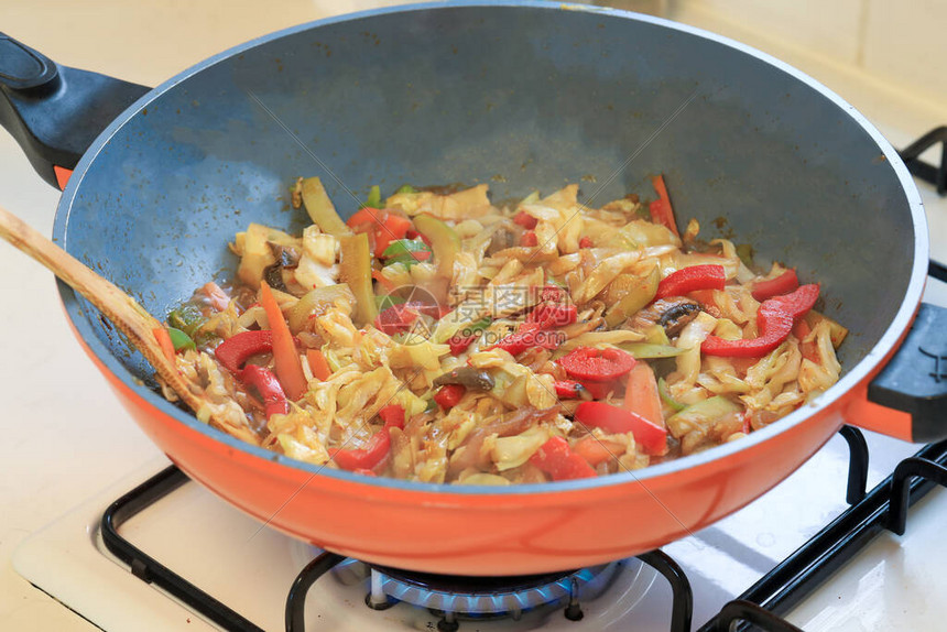 中式炒蔬菜锅高清图片下载-正版图片506595891-摄图网