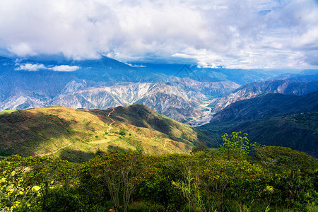哥伦比亚安第斯山脉Chicamocha峡谷的景象南美洲高清图片下载-正版图片506623740-摄图网