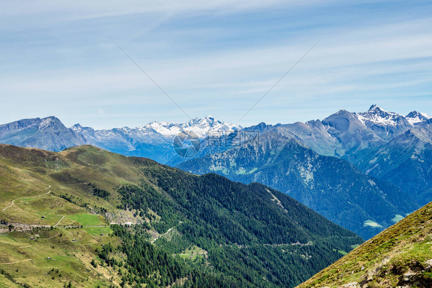 南意大利河欧洲高山中的Penser枷锁或Pense高清图片下载-正版图片506638662-摄图网
