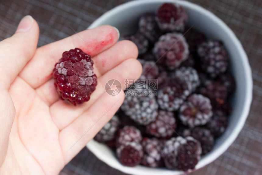 冷冻食品冷冻黑莓冷冻浆果高清图片下载-正版图片506643609-摄图网