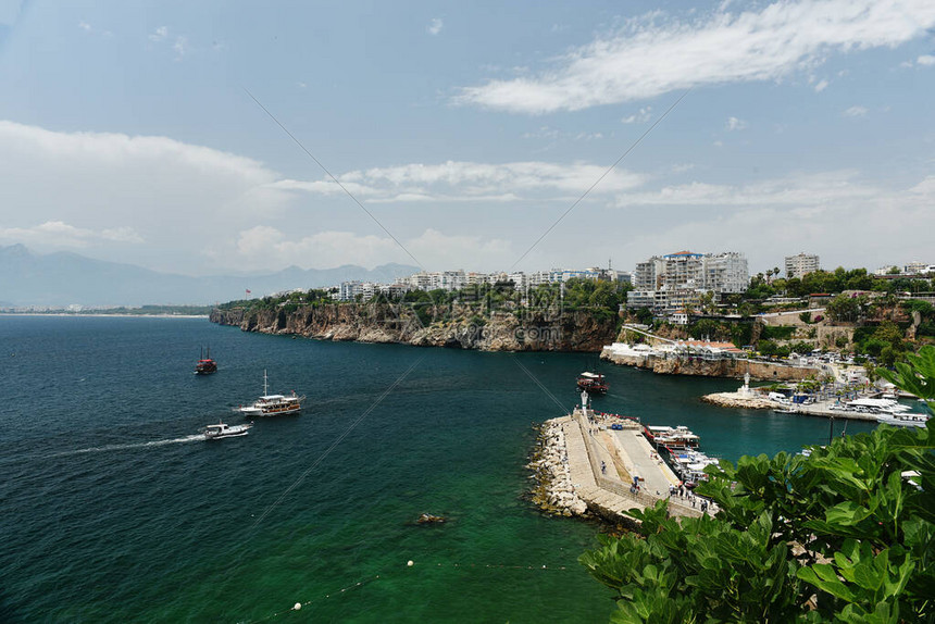 地中海和安塔利亚海岸游艇码头安塔利亚老城是土耳其的热高清图片下载-正版图片506711897-摄图网