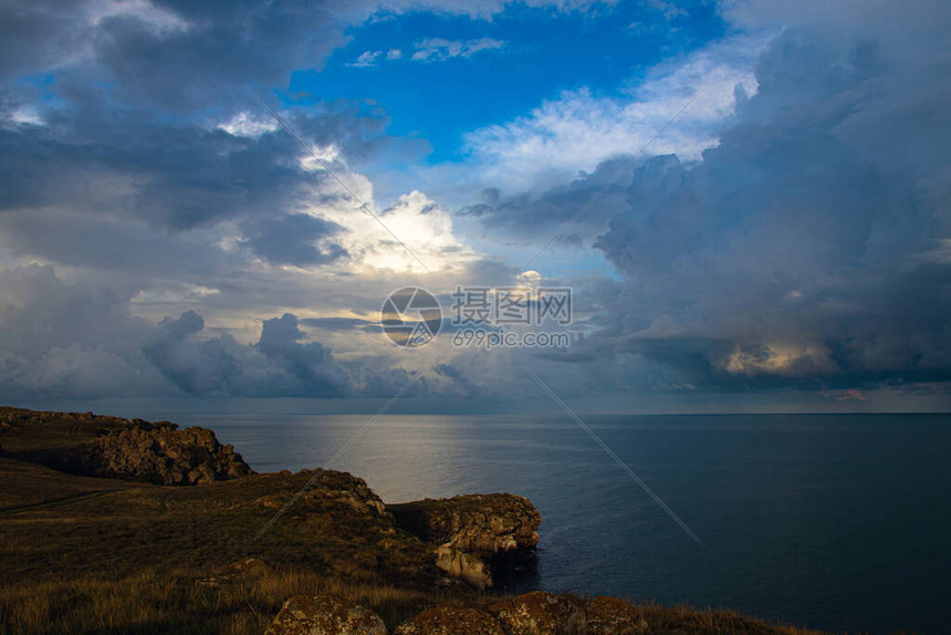 黎明前的戏剧天空高清图片下载-正版图片506723784-摄图网