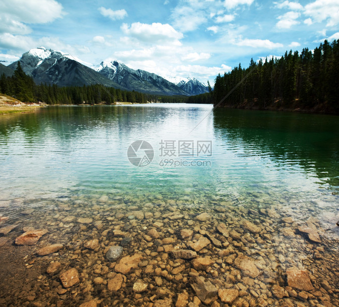 加拿大的湖高清图片下载-正版图片506988922-摄图网