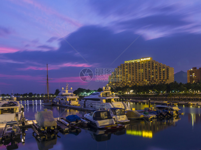日落时分游艇码头在香港金海高清图片下载-正版图片507102066-摄图网