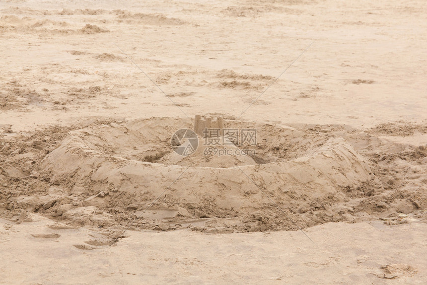 沙滩上的沙堡高清图片下载-正版图片507161782-摄图网