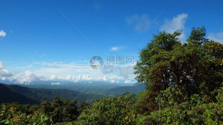从Cosanga村附近的观点来看厄瓜多尔亚马逊大片地区厄瓜多高清图片下载-正版图片507347505-摄图网
