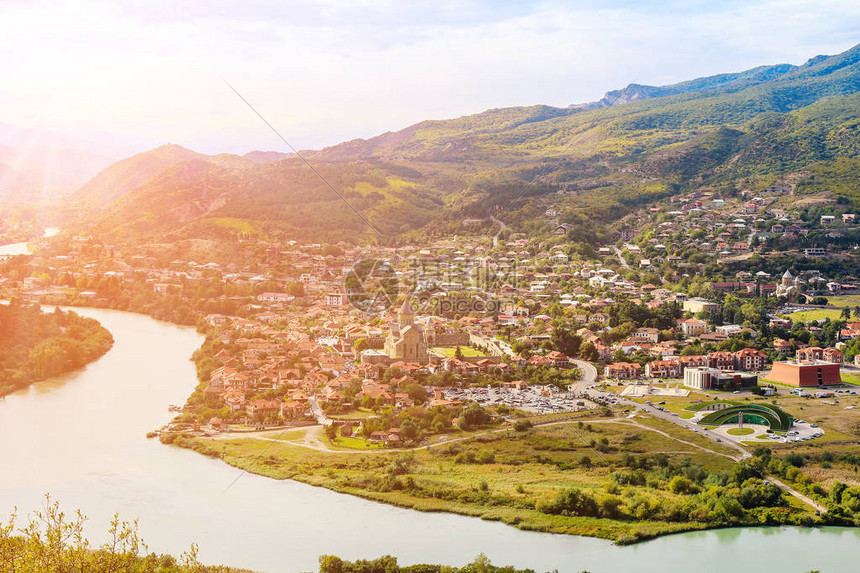 格鲁吉亚太阳下库拉河和阿拉格维河Mtskheta交高清图片下载-正版图片507351853-摄图网