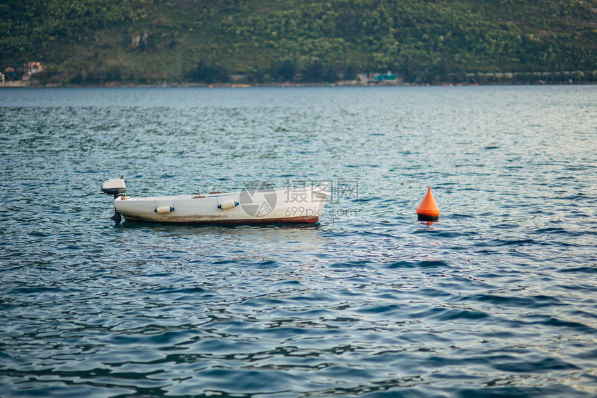 在黑山亚得里亚海高清图片下载-正版图片507384958-摄图网