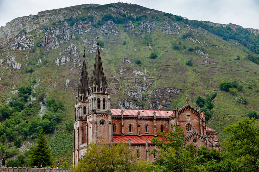 西班牙Covadonga高清图片下载-正版图片507391128-摄图网