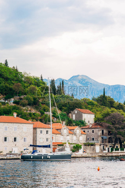 在黑山亚得里亚海高清图片下载-正版图片507391313-摄图网