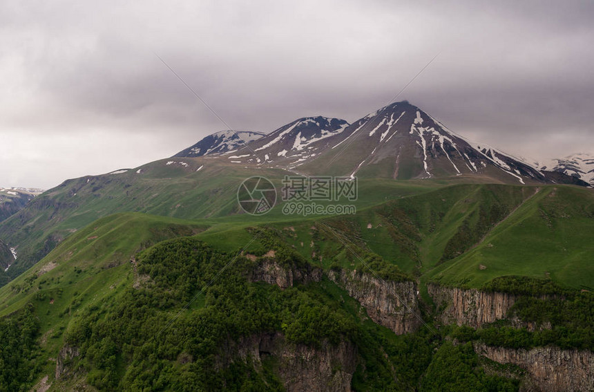高加索山脉格鲁吉亚斯瓦涅高清图片下载-正版图片507404008-摄图网