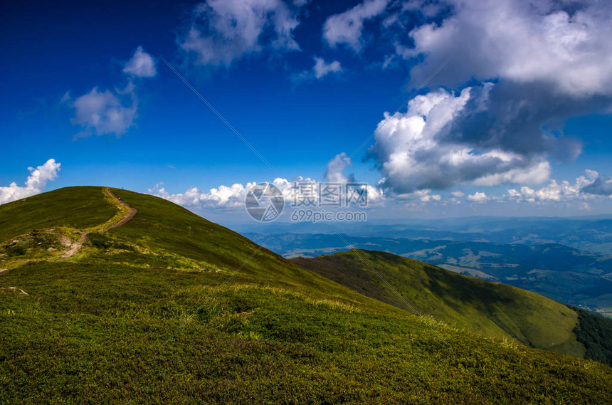 皮块中乌克兰喀尔巴阡山脉的背景观图案Pyl高清图片下载-正版图片507406736-摄图网