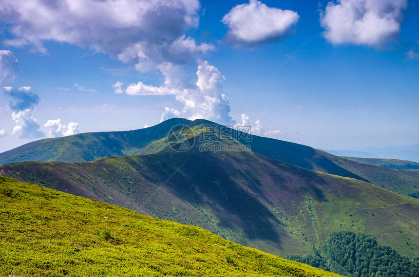皮块中乌克兰喀尔巴阡山脉的背景观图案Pyl高清图片下载-正版图片507406751-摄图网