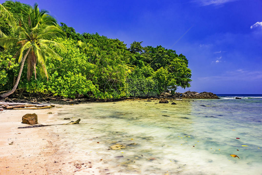 印度尼西亚沙海滩的阳光景象高清图片下载-正版图片507418526-摄图网