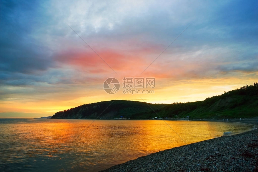 俄罗斯布赫塔伊纳尔Bukhta高清图片下载-正版图片507444264-摄图网