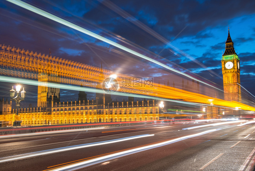 BigBen和议会众议院在光束后面的夜幕现场伦高清图片下载-正版图片507520986-摄图网