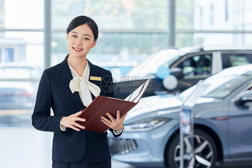4s店汽车销售导购形象高清图片下载-正版图片507608112-摄图网