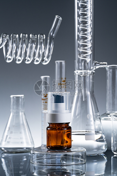 实验室的玻璃器皿高清图片下载-正版图片507614894-摄图网